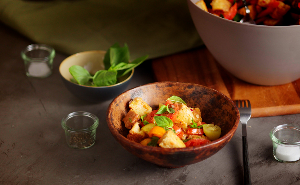 Unser Netto-Rezept für dich - Panzanella mit Tomaten und Basilikum